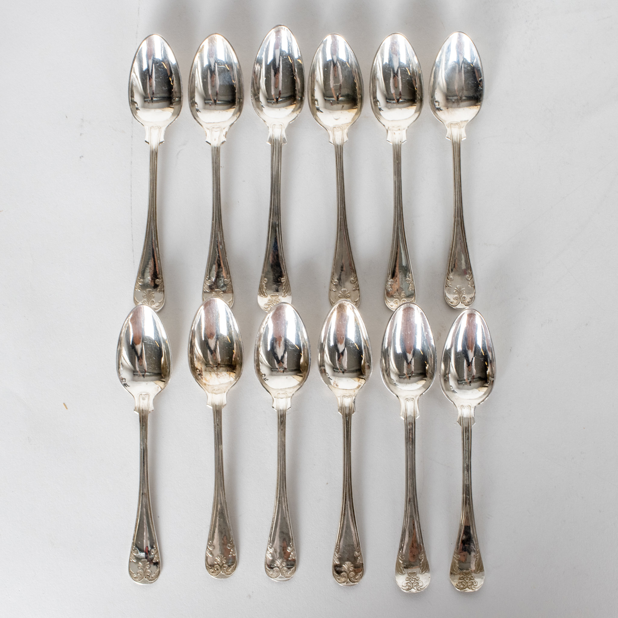 TESKEDAR, 12 st, silver, svenska stämplar bl a 1906, to | Auktion