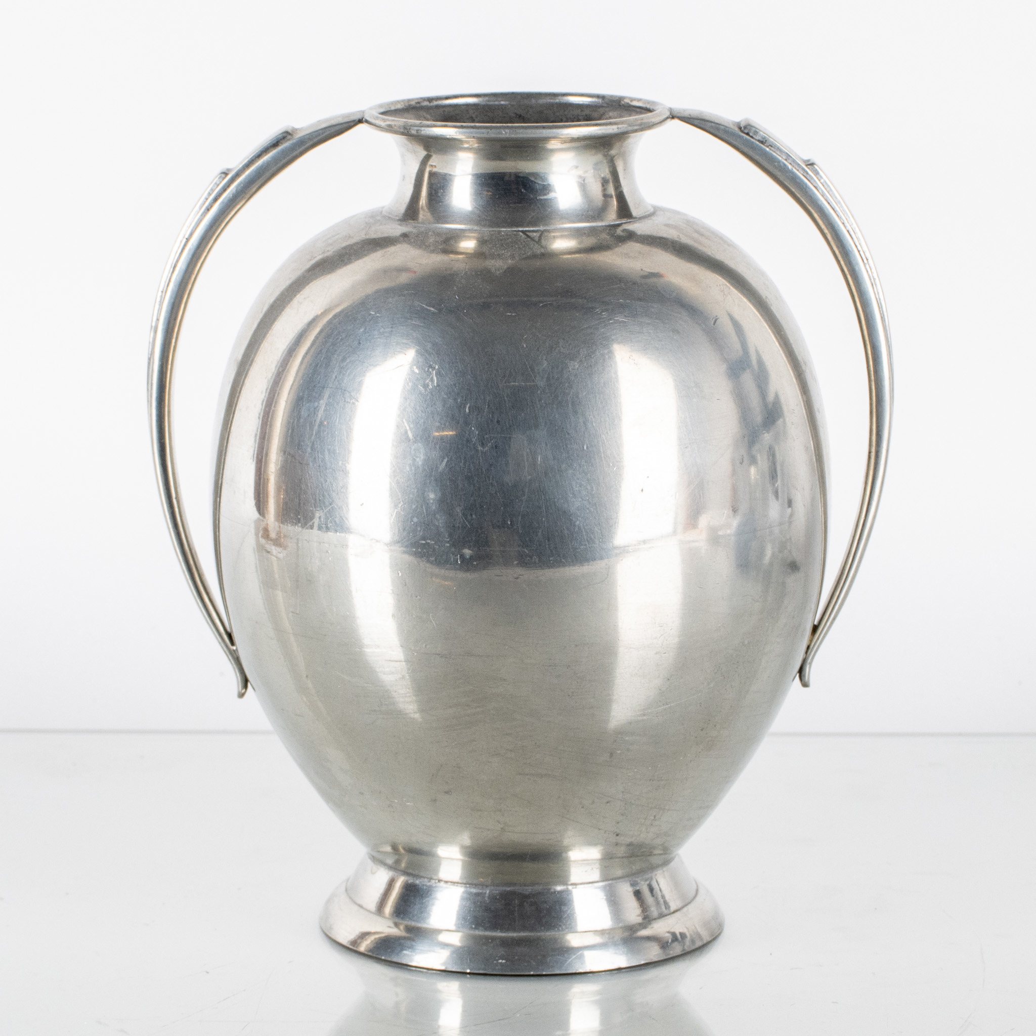 VAS, tenn, art déco, 1920-/30-tal | Auktion