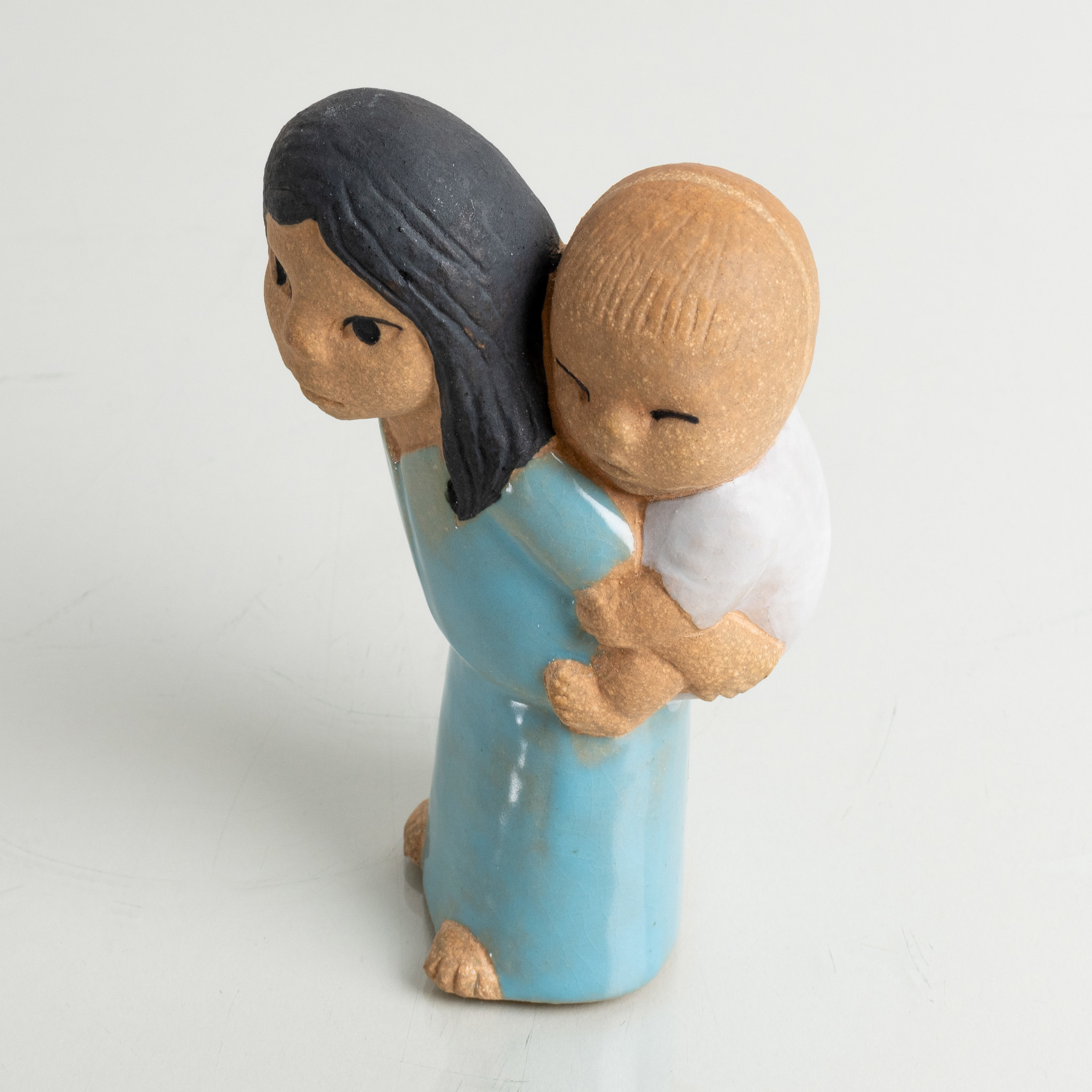 LISA LARSON, figur, stengods, "Öst", ur… | Auktion.se