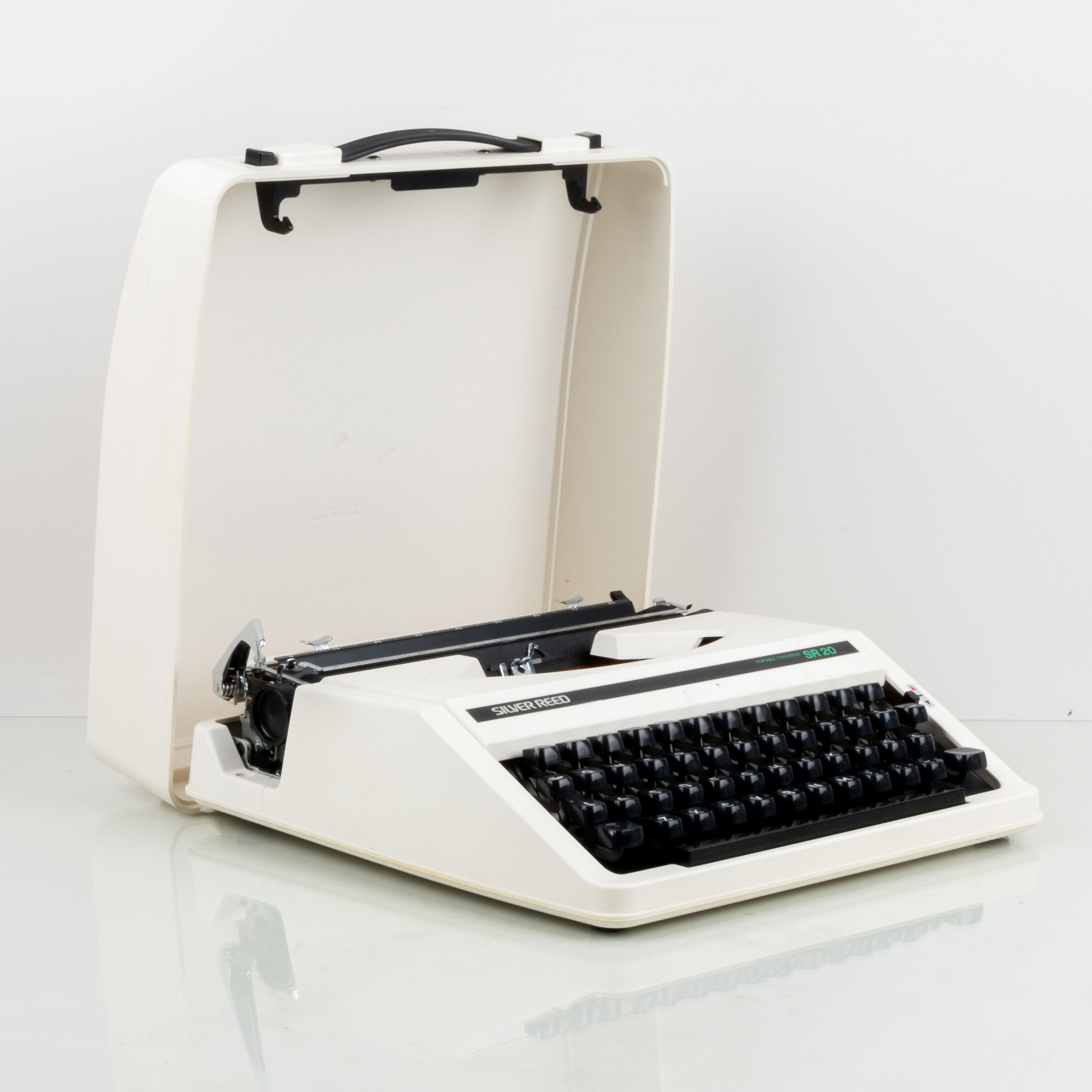 RESESKRIVMASKIN, Silver Reed Silverette II. Japan, 1900 | Auktion